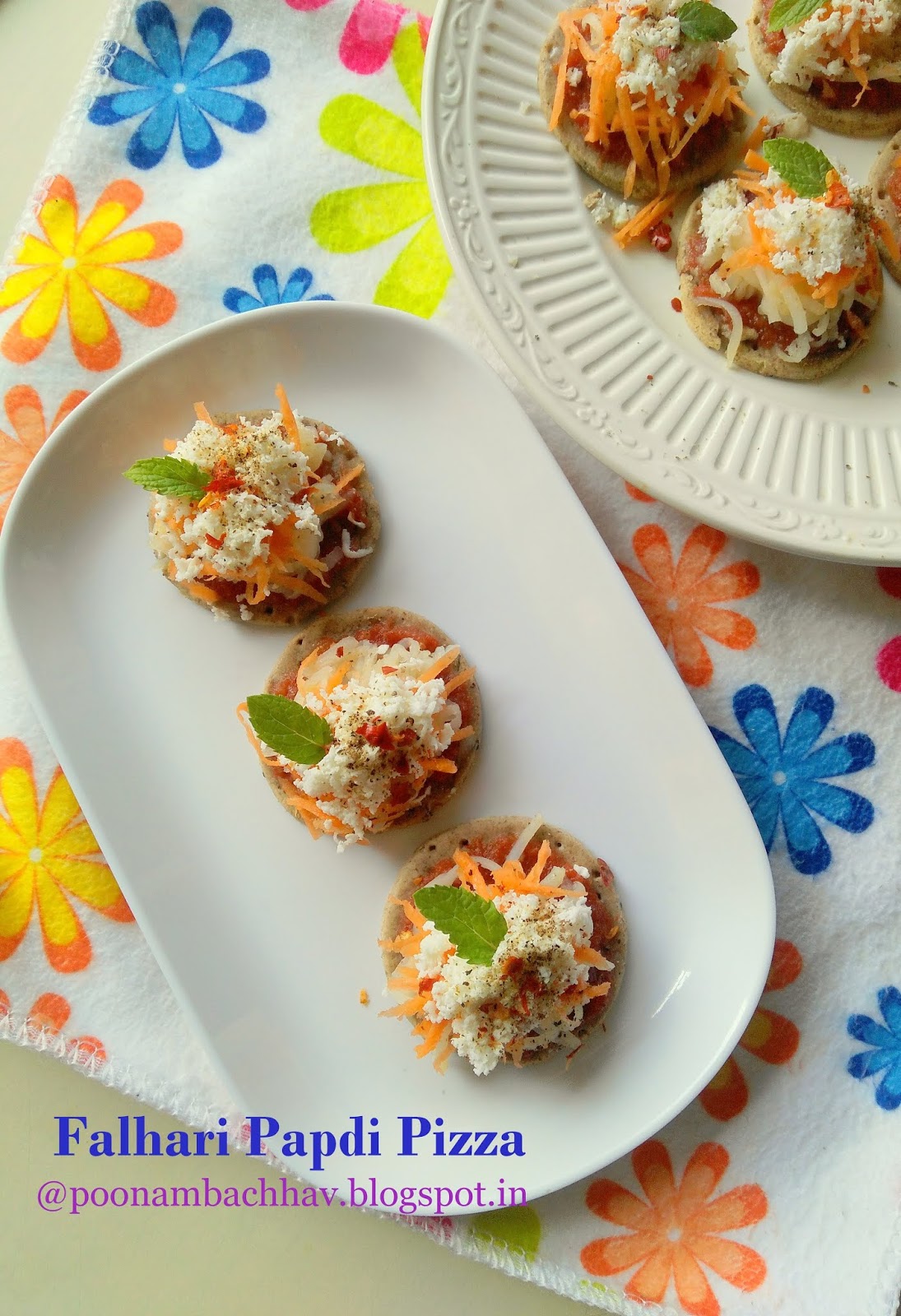 Annapurna: Falahari Papdi Pizza