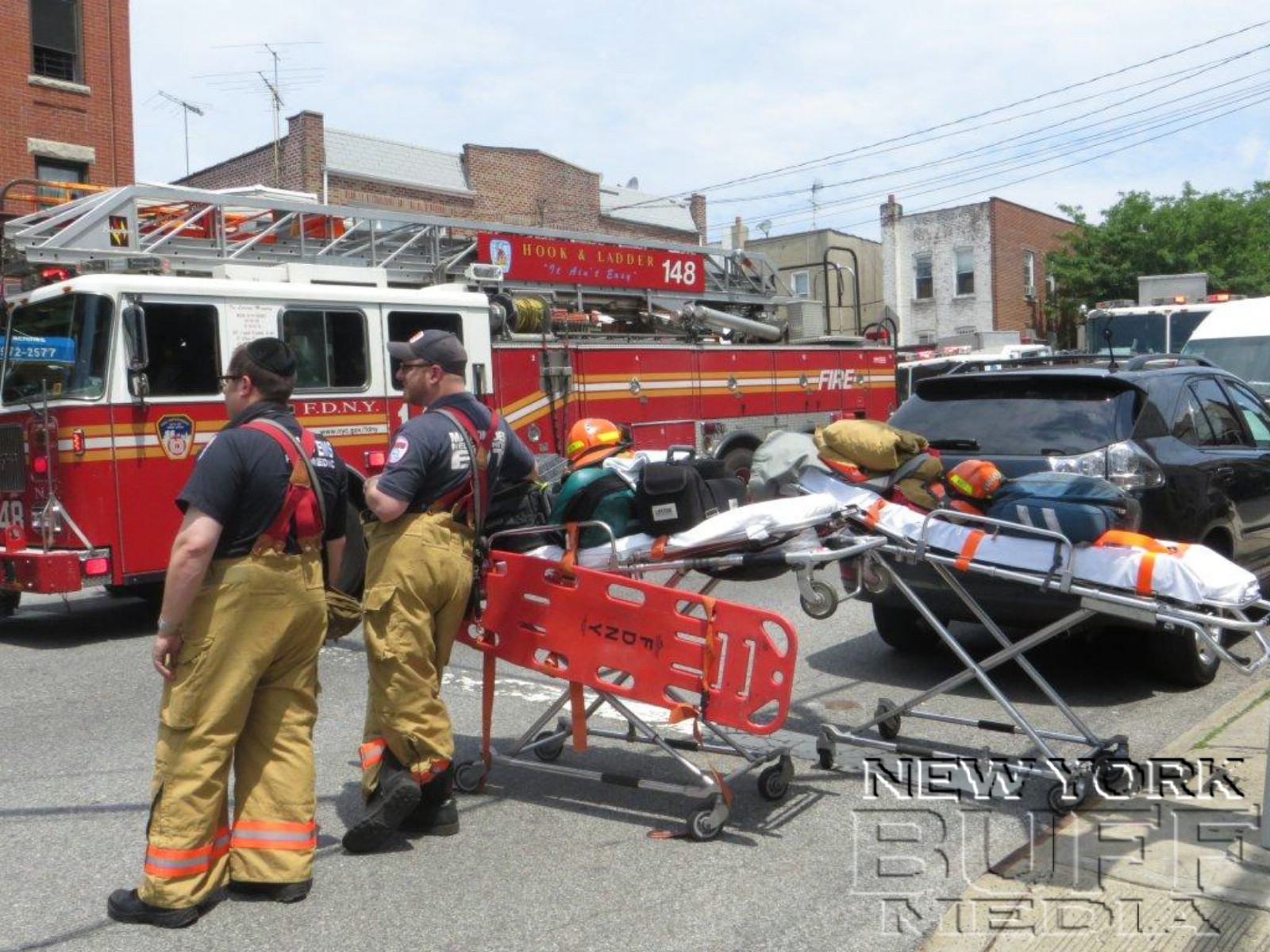 New York Buff Media: FDNY - Brooklyn 10-75 Box 2685