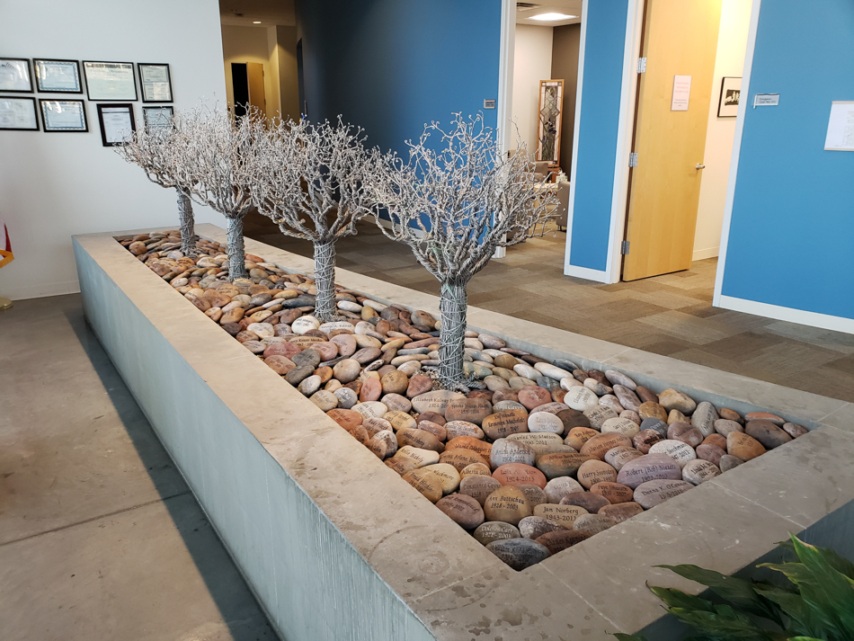 Aemiessence Fine Arts: Allina Hospice Memorial Trees - aluminum wire ...