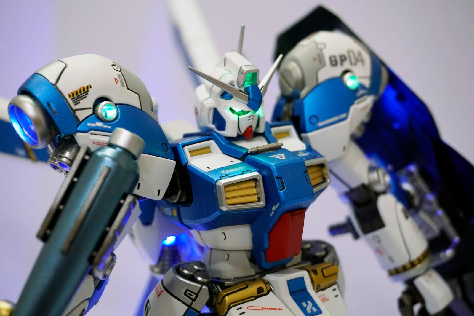 Custom Paint: RE 1/100 Rx78-GP04 "Gerbera" Gundam