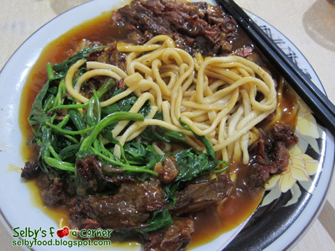 Selby's Food Corner: Lomie "Amen" Pinangsia