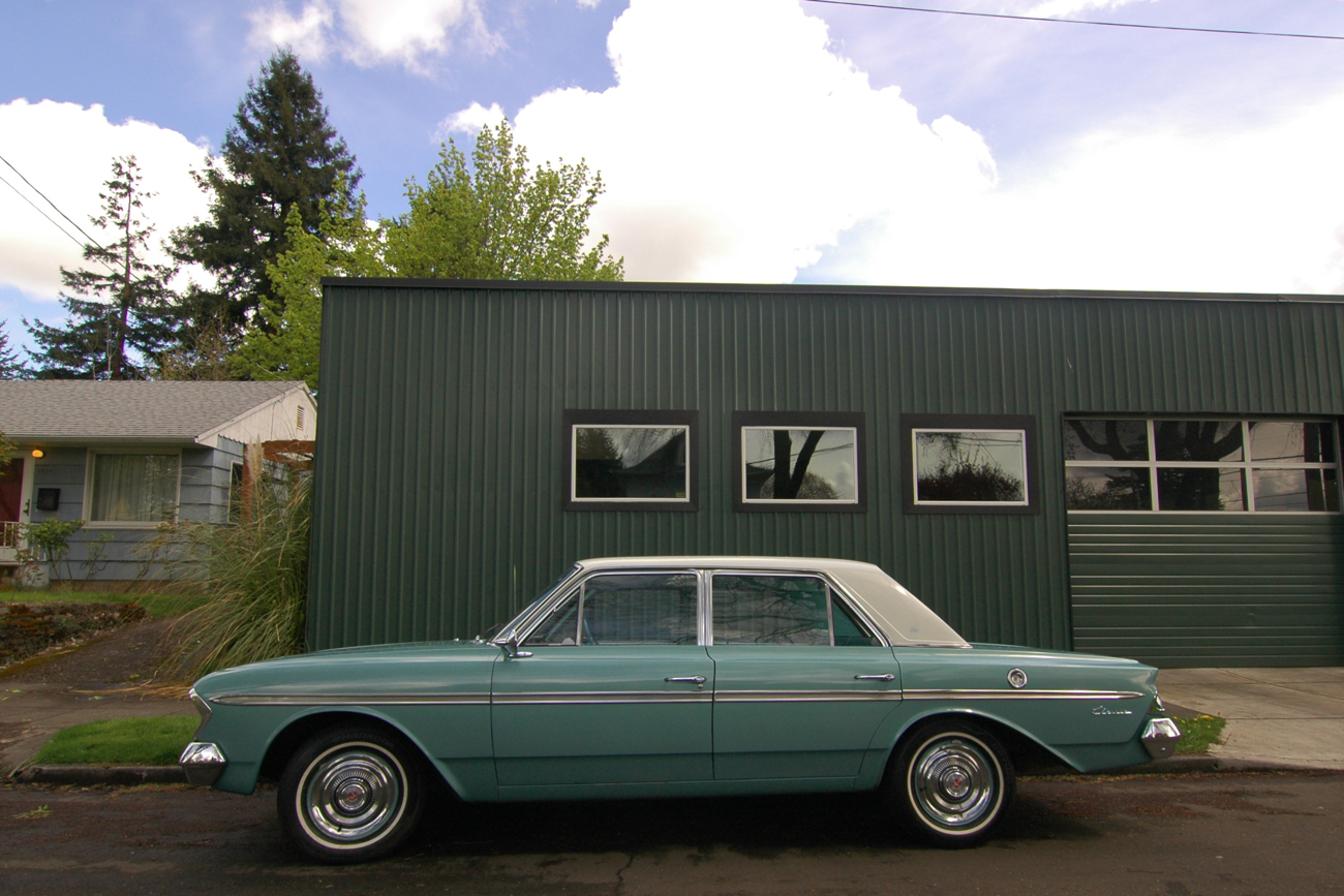 OLD PARKED CARS.: 1963 Rambler Classic 770.