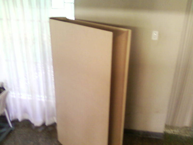 UNIPark Miraflores: LIBRO GIGANTE EN CARTÓN