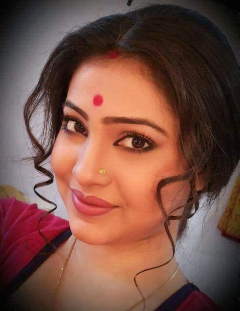 Jasmine Roy Best Photos