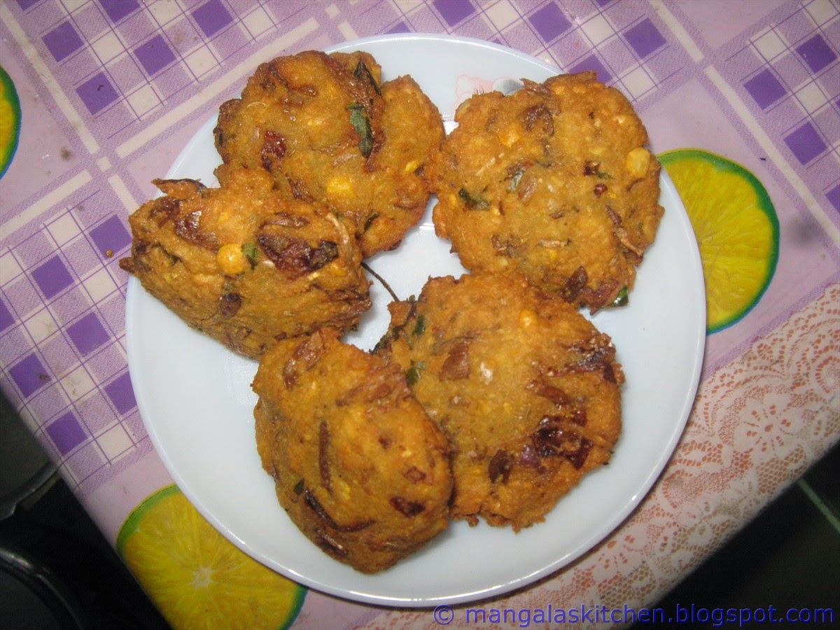 Crispy Spicy Masala Vadai / Masal Vada - Paruppu Vadai - Festival ...