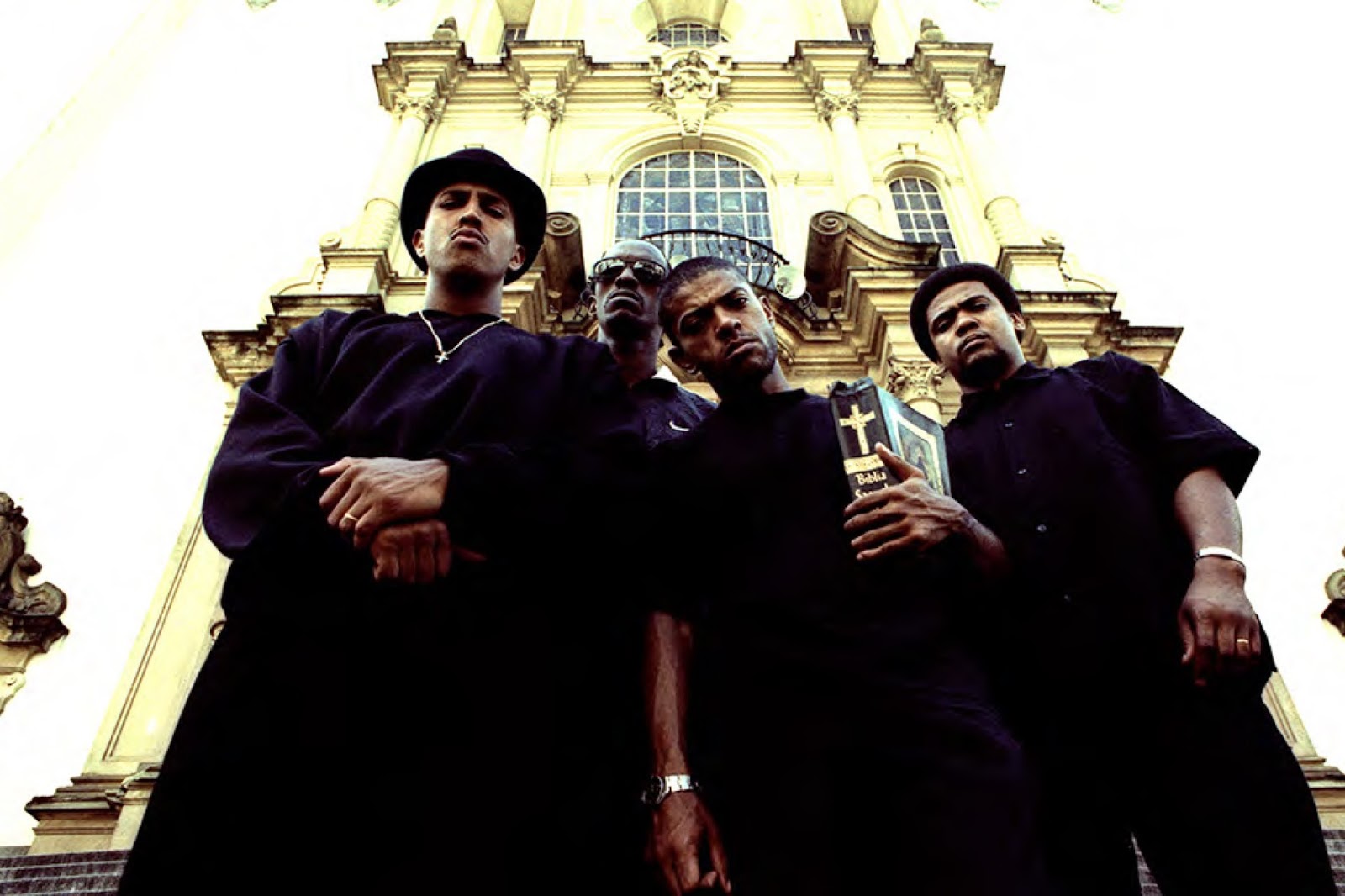 Coluna Blah: Grandes Discos Brasileiros | 'Sobrevivendo no Inferno ...