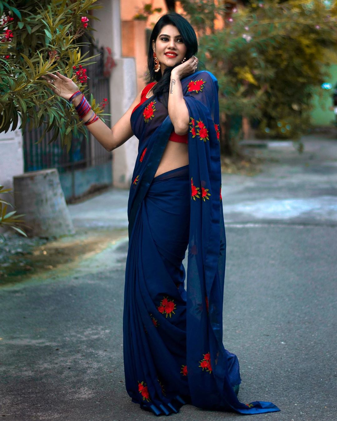 Nivisha Hot Navel Photos Collection Instagram, Serial Stills