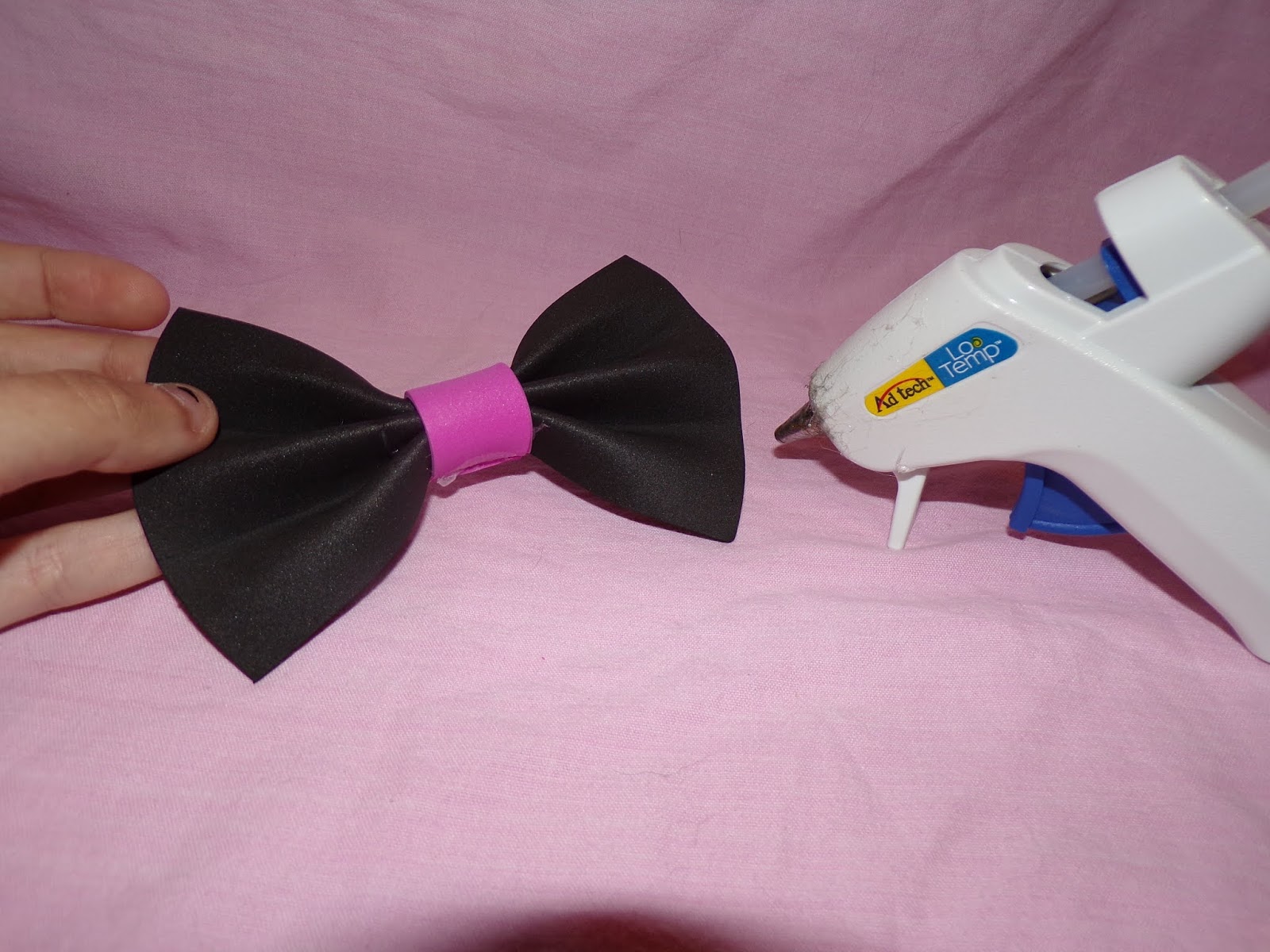 How to Make DIY Monster High Inspired Bows