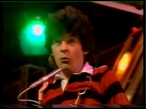 Moving On Up ~ Top of the Pops 1993: Be Loud Be Proud (Be Top of the Pops)