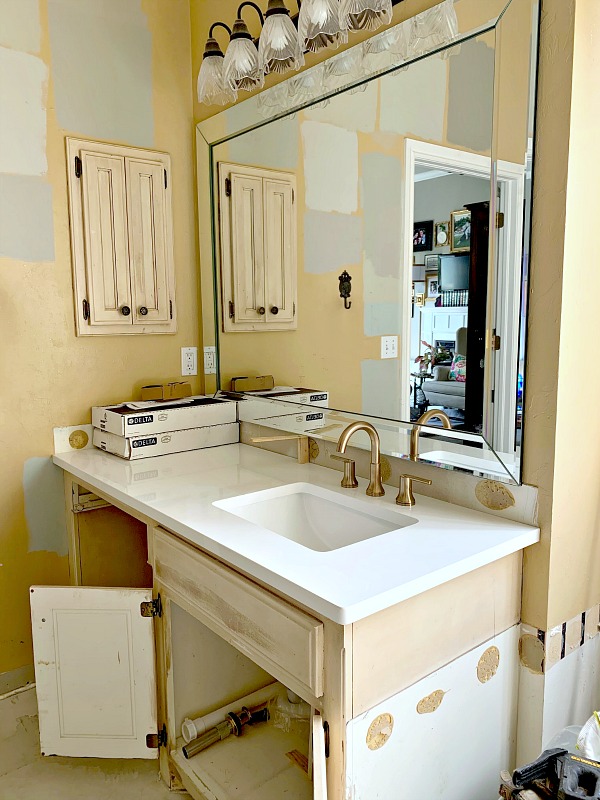 ONE ROOM CHALLENGE: MASTER BATHROOM- TILE AND COUNTERTOPS {WEEK 4 ...