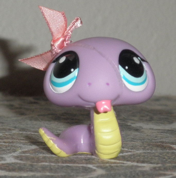 Collectomania: LPS Snakes