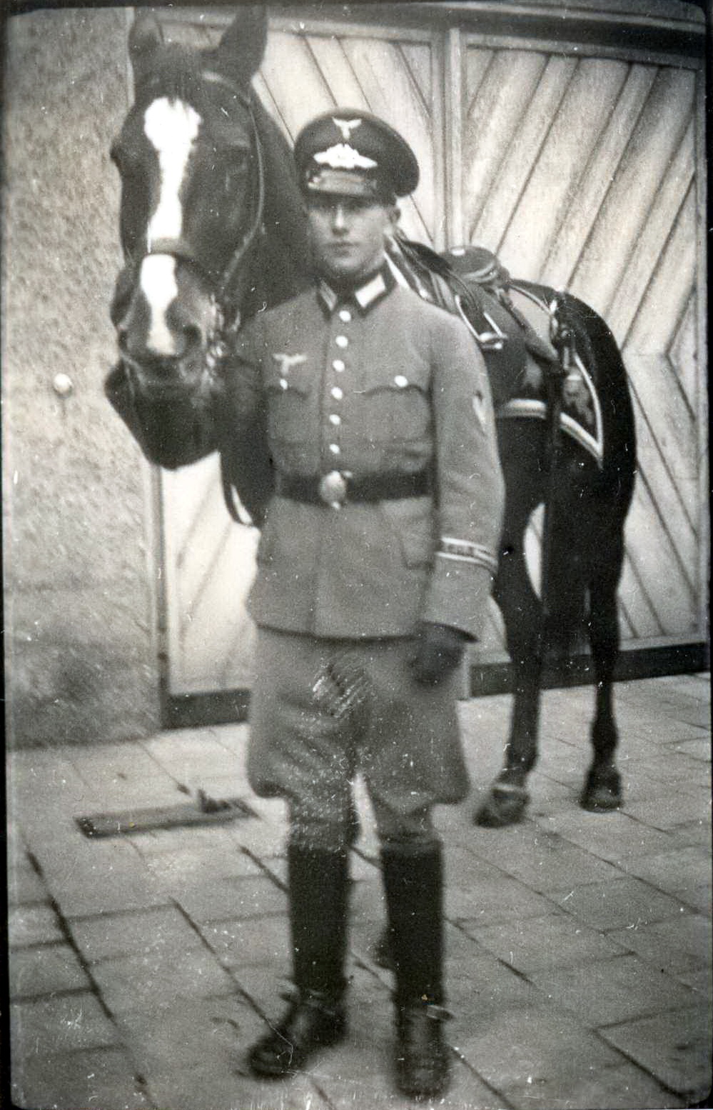 NAZI JERMAN: Foto Fallschirm-Panzer-Division 1 Hermann Göring (HG)