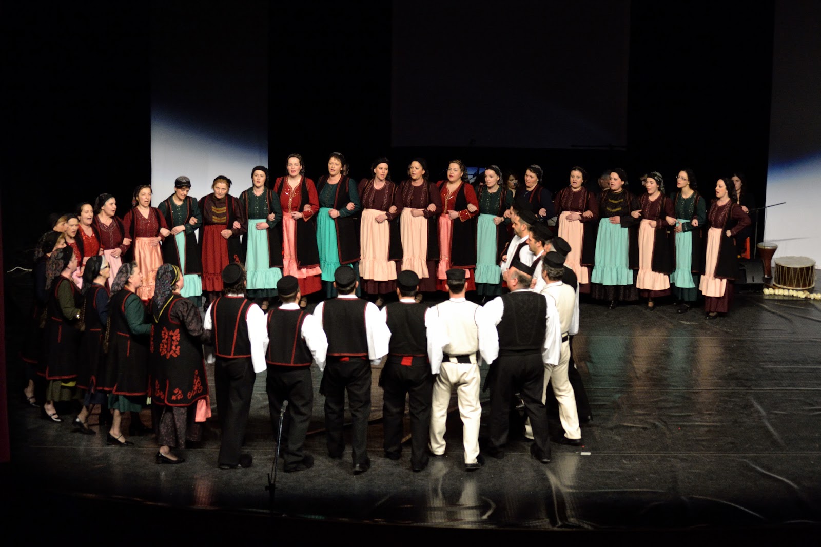 Φεβρουαρίου 2013 ~ Ηπειρώτικη Παράδοση X.O.X