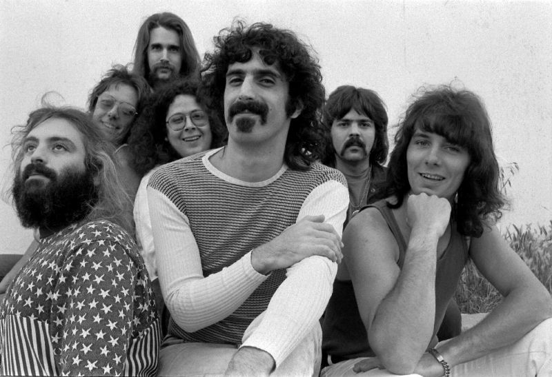 23 Vintage Photos of Frank Zappa and the Mothers of Invention in the 1960s and 1970s | Vintage ...