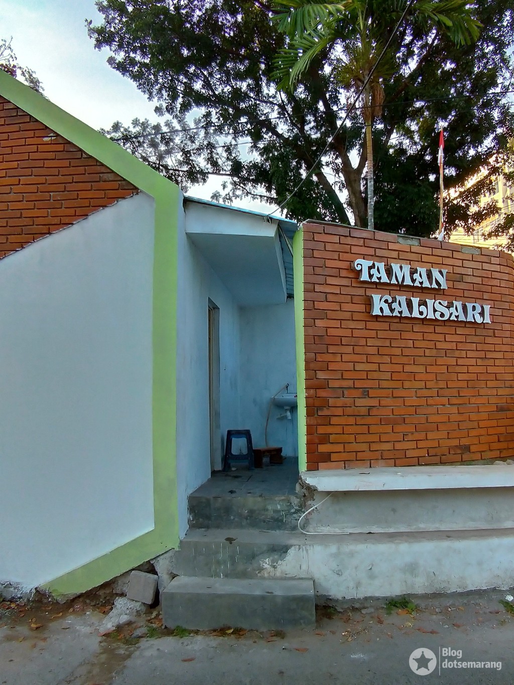 Taman Kalisari Semarang, Spot Selfie Dengan Pemandangan Sungai