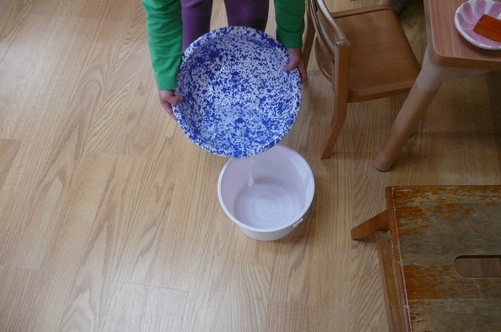 Montessori Teachings: Face Washing