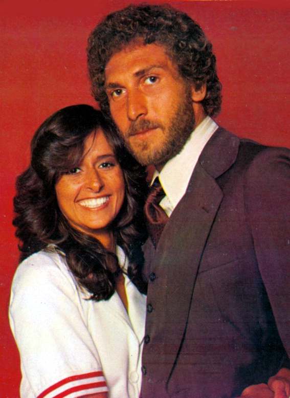 Astros em Revista: REINALDO GONZAGA - O GALÃ CANTOR