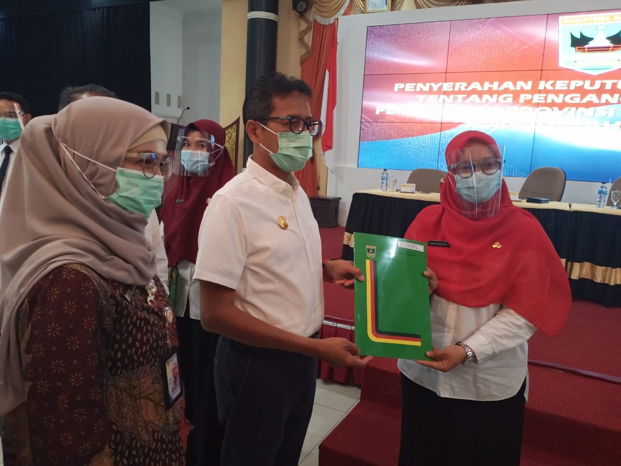 575 Asn Pemprov Sumbar Terima Sk Cpns Ini Pesan Gubernur Swapena