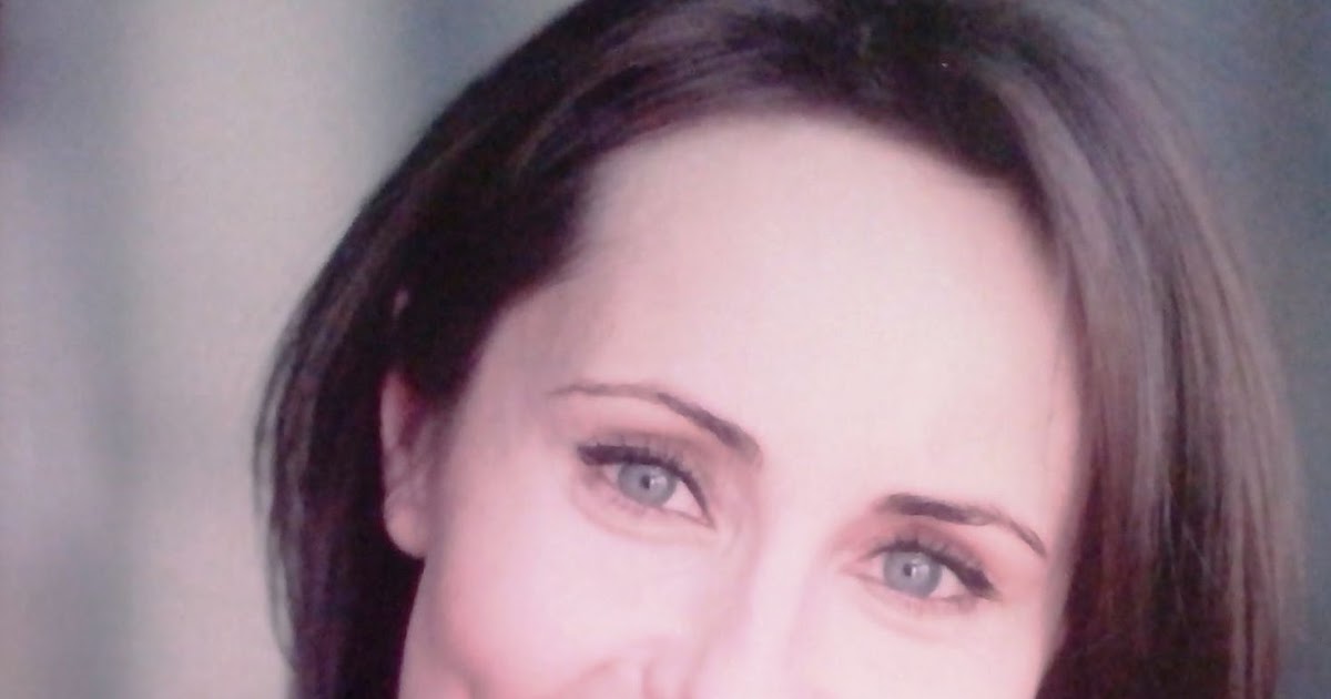 Autographs from anywhere: Elisabeth Duda