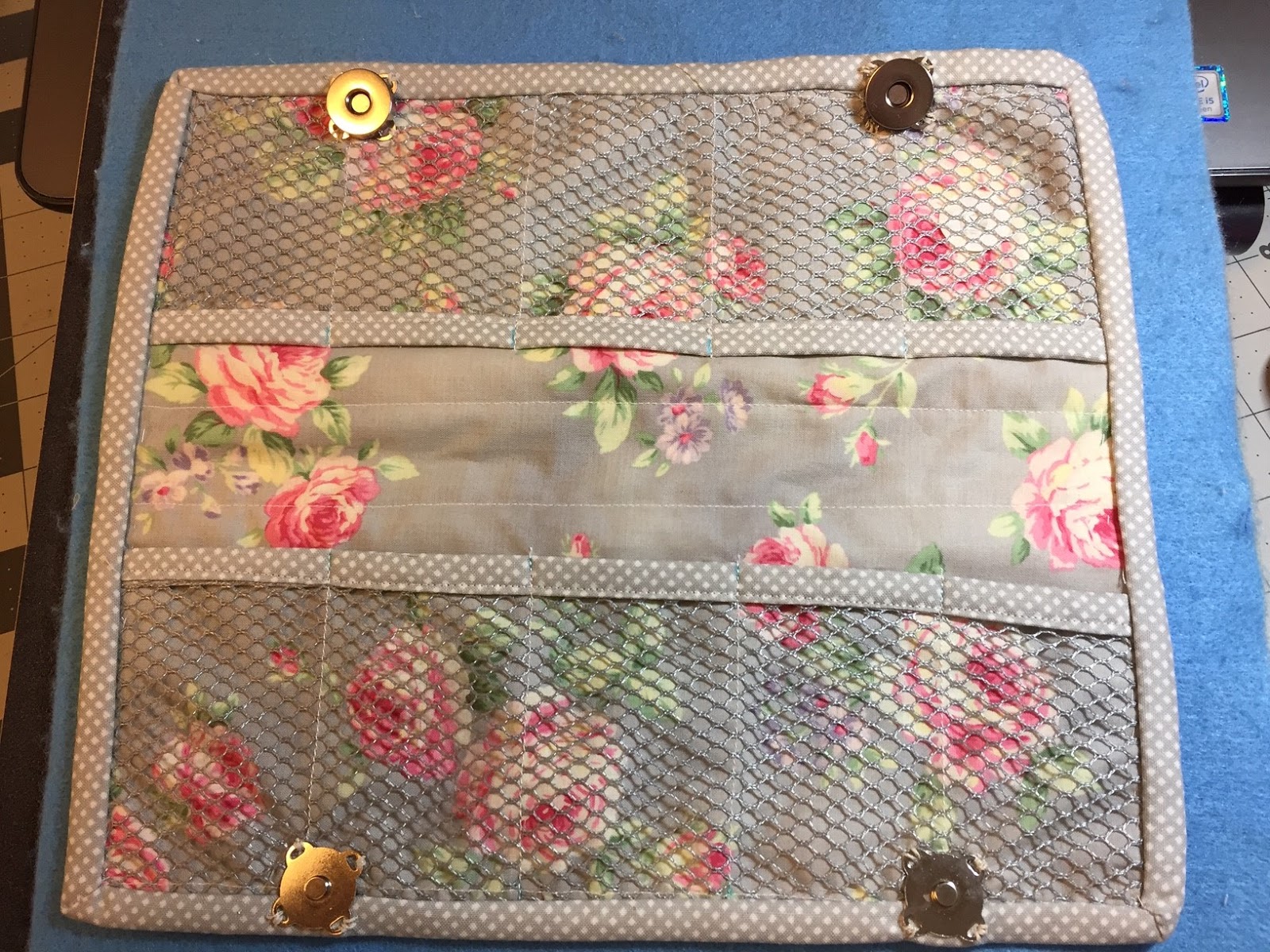 Stitchin' Friends: HQDay 78 - Secret Garden Thread Keeper