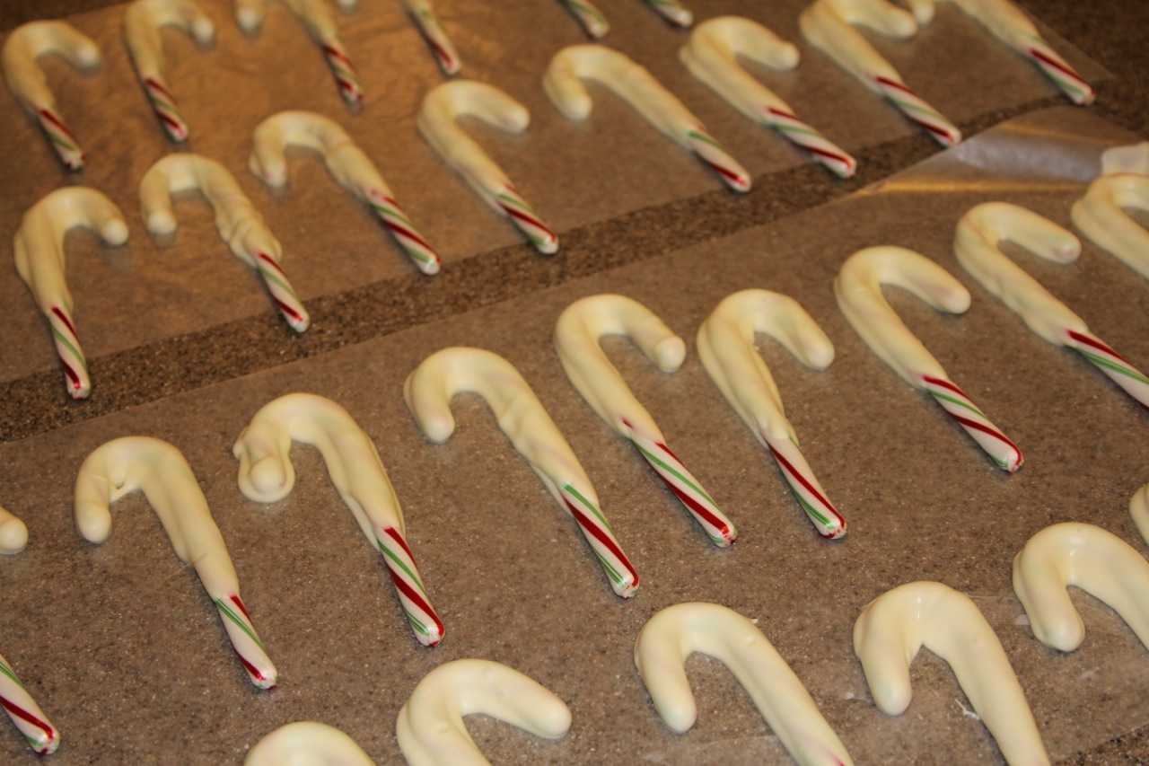 Chocolate Dipped Candy Canes - Cooking With Ruthie