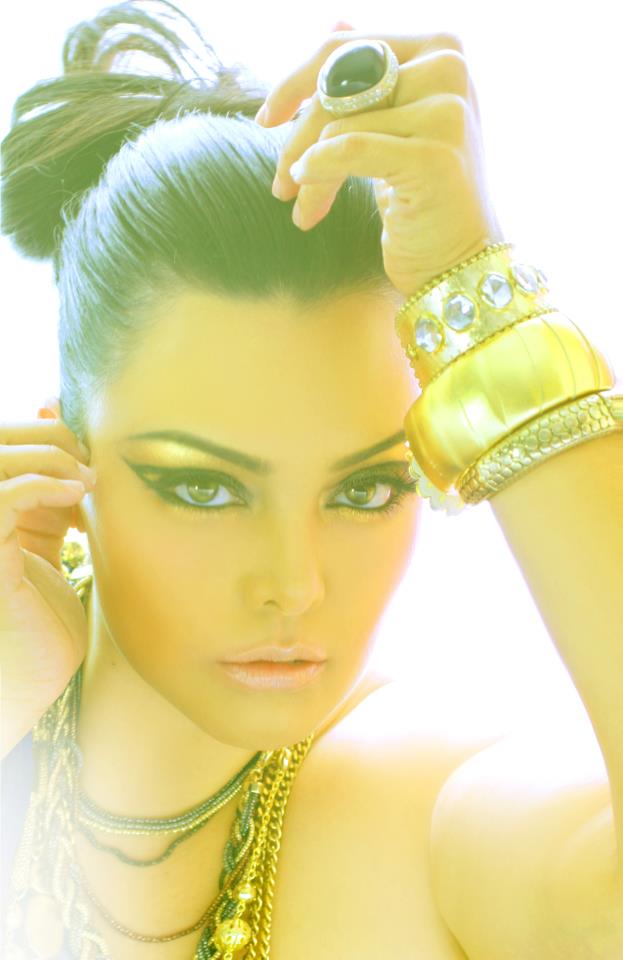 FIERCE FRIDAY: CELEBRATING PLUS SIZE MODELS - Stylish Curves