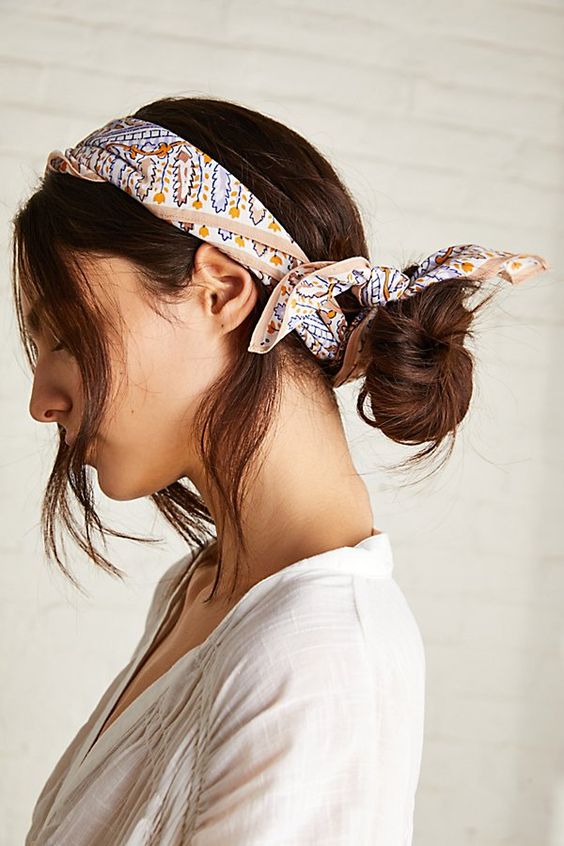 9 Ways to Style a Bandana Scarf - Shenandoah Sugar