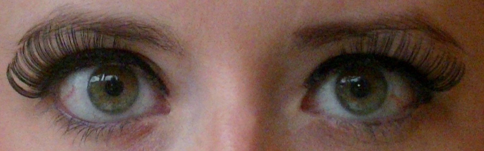 Live Love Laugh...: Superdrug's LASH False Eyelashes...