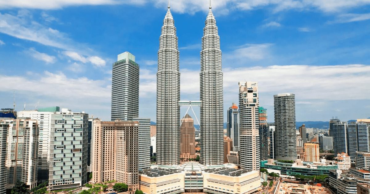 E-FOLIO SEJARAH & PROSES PEMBINAAN MENARA BERKEMBAR PETRONAS KLCC SERTA ...