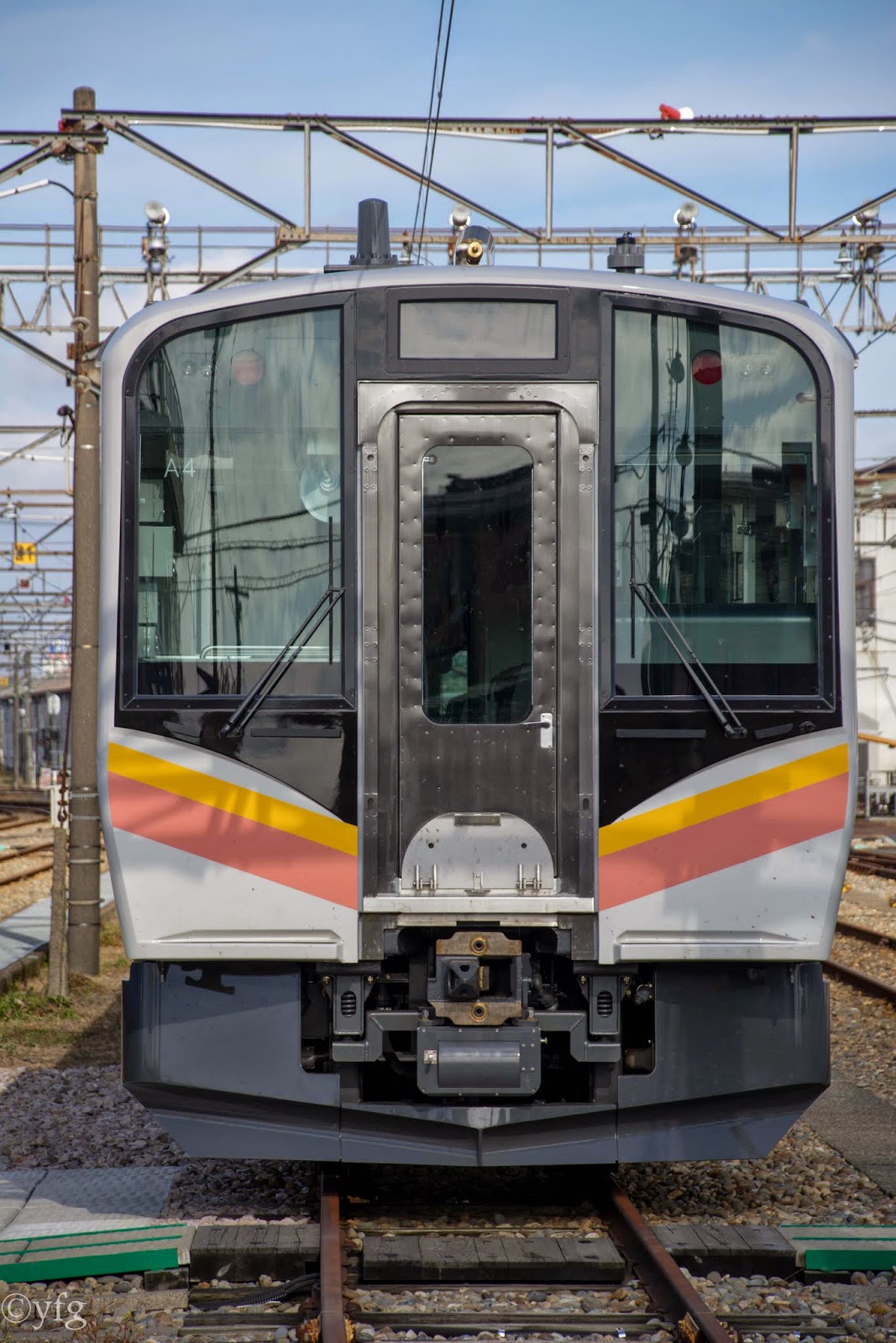 鐵道単見: E129系展示会 in 長岡駅