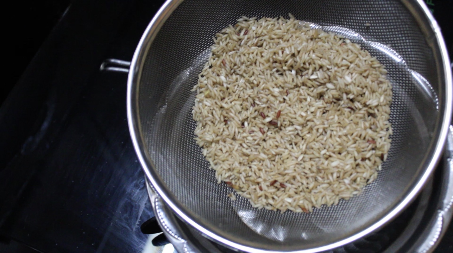 Kaikuthal Arisi Ven Pongal - Hand Pound Rice Ven Pongal - Hand Pound ...