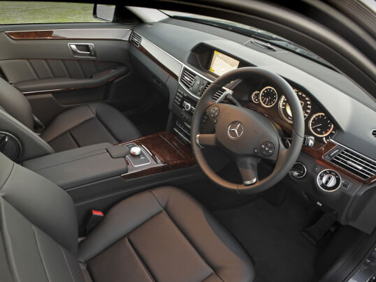 REVIEW INTERIOR MERCEDES BENZ W212