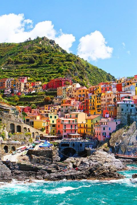Manarola, Italy | Architecture Spots