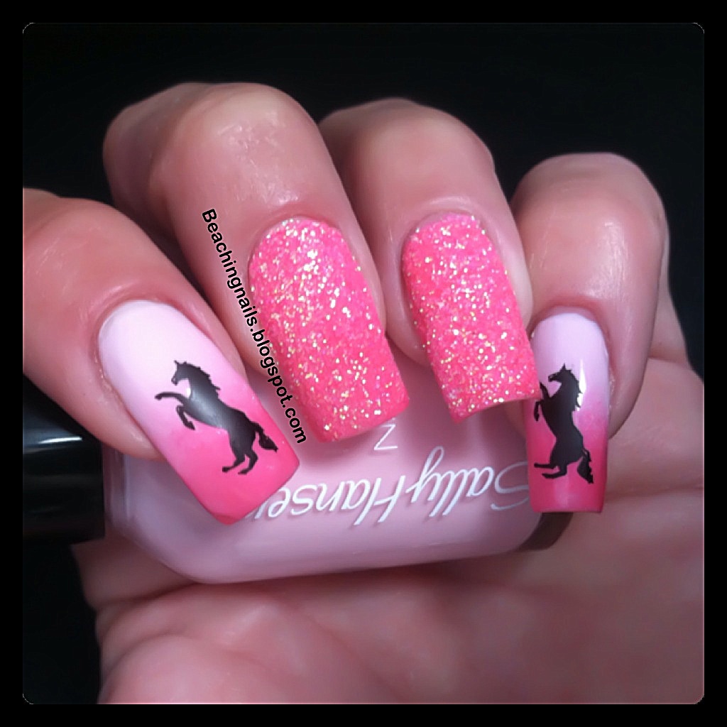 Surfer Girl aka Beaching Nails: Mystical Mani