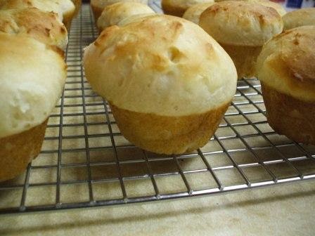 Large Family Logistics : Spoon Rolls - Quick Rolls to go with dinner