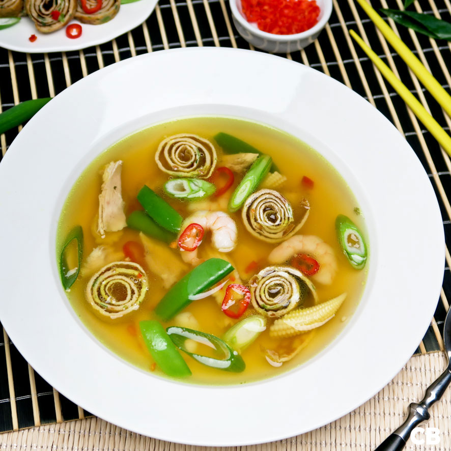 Culinaire Bagage: Oosterse omeletrolletjes voor soep, bami of nasi