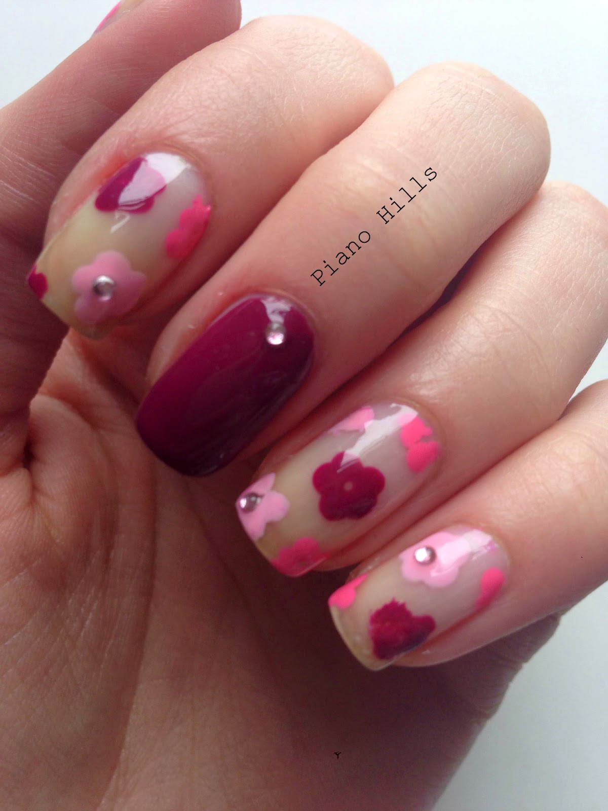 Piano Hills \\ The Nail Art Blog: Negative Space Flowers and How to ...