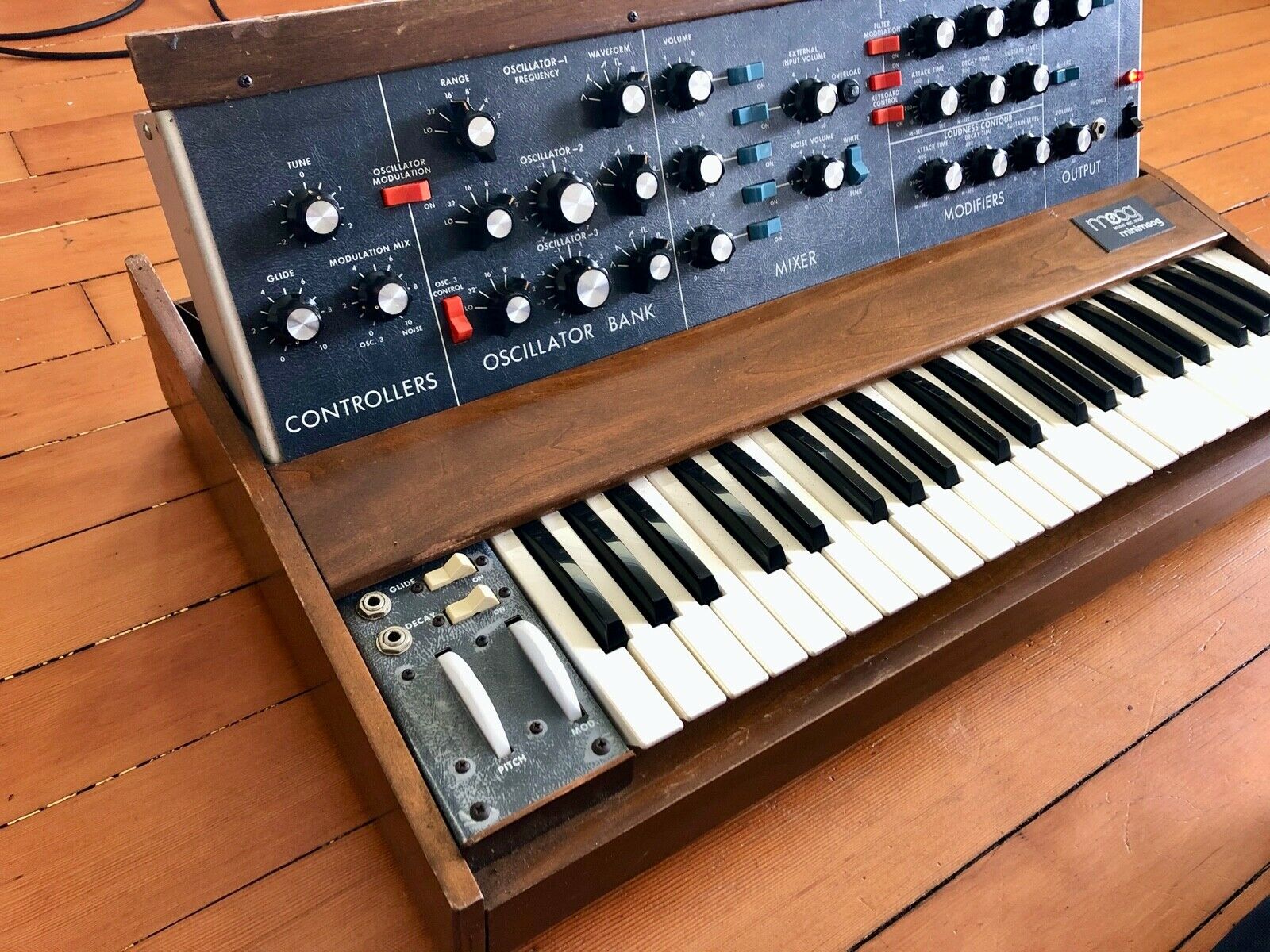 MATRIXSYNTH: 1973 Moog MiniMoog Model D SN 4101 w/ Hard Case