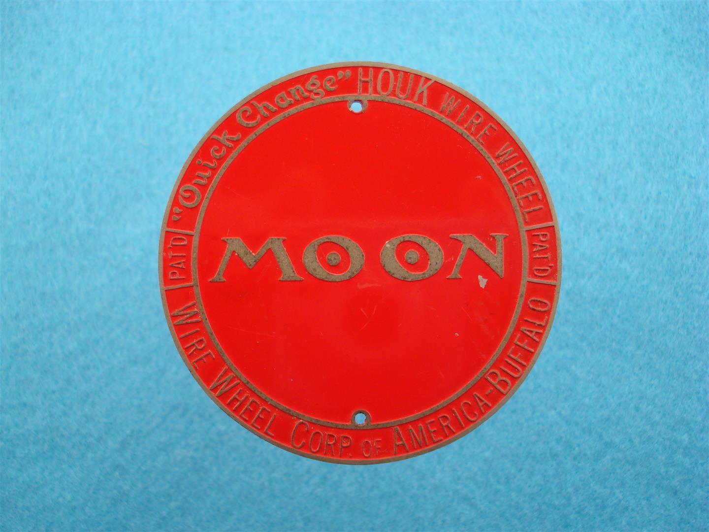 American Auto Emblems: MOON