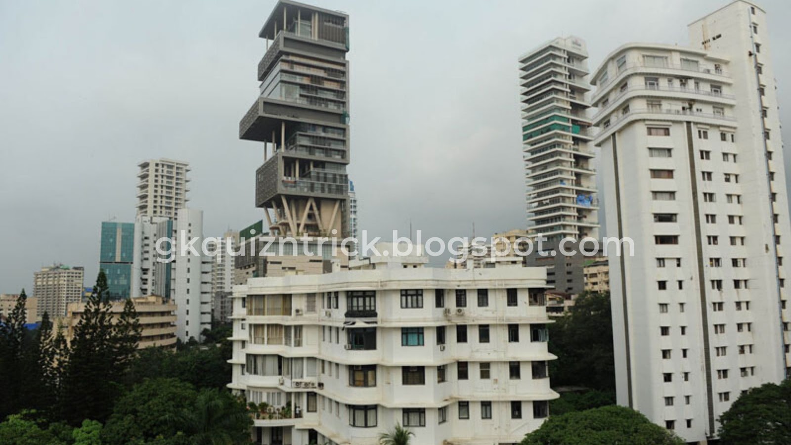 Top 10 Fact About Antilia in Hindi