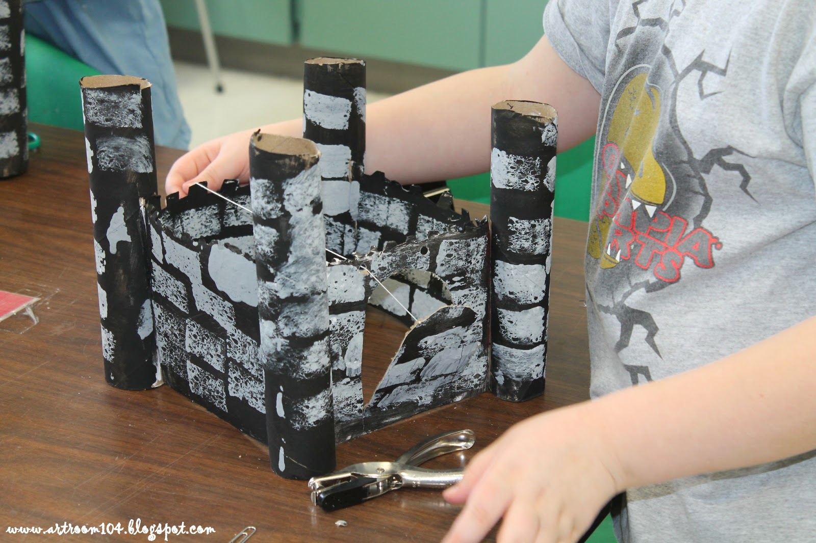 Art Room 104: 3rd Grade Castles & Science: Simple Machine Pulley Drawbridge
