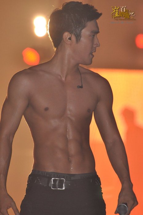 Daily K Pop Star: |FOTO| Siwon Super Junior Six Pack Abs