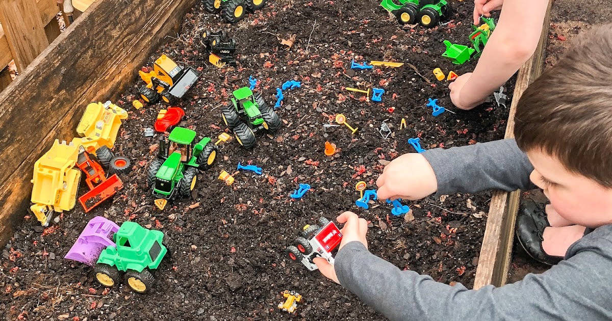 Thrift Shopping and Homeschooling: DIY Dirt Box for Kids