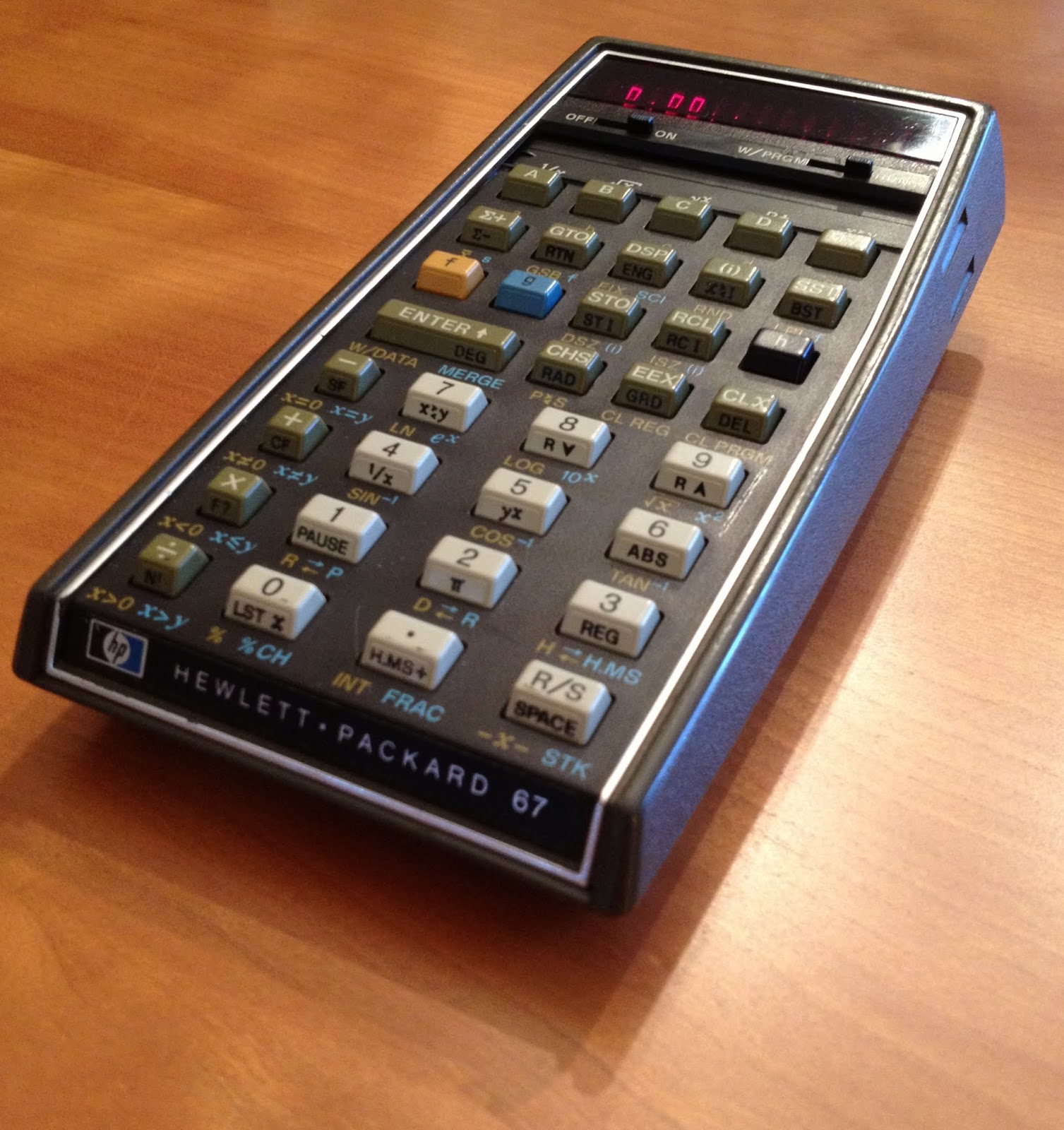 The Nostalgic Geek: SR-52 vs. HP-67