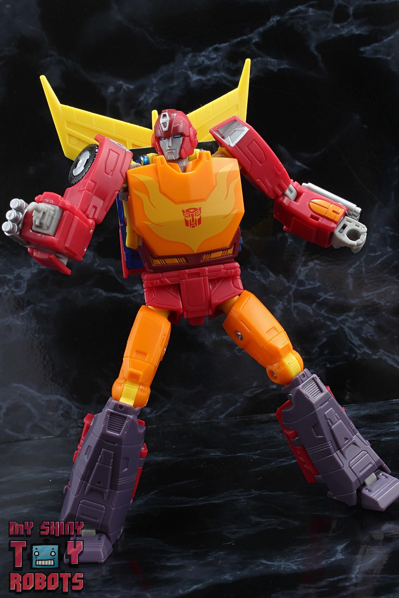 My Shiny Toy Robots: Toybox REVIEW: Transformers Studio Series 86 Hot Rod