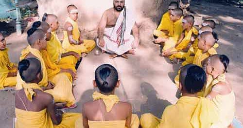 Memorizing Ancient Mantras In Hindu Religion Improves Brain Power ...