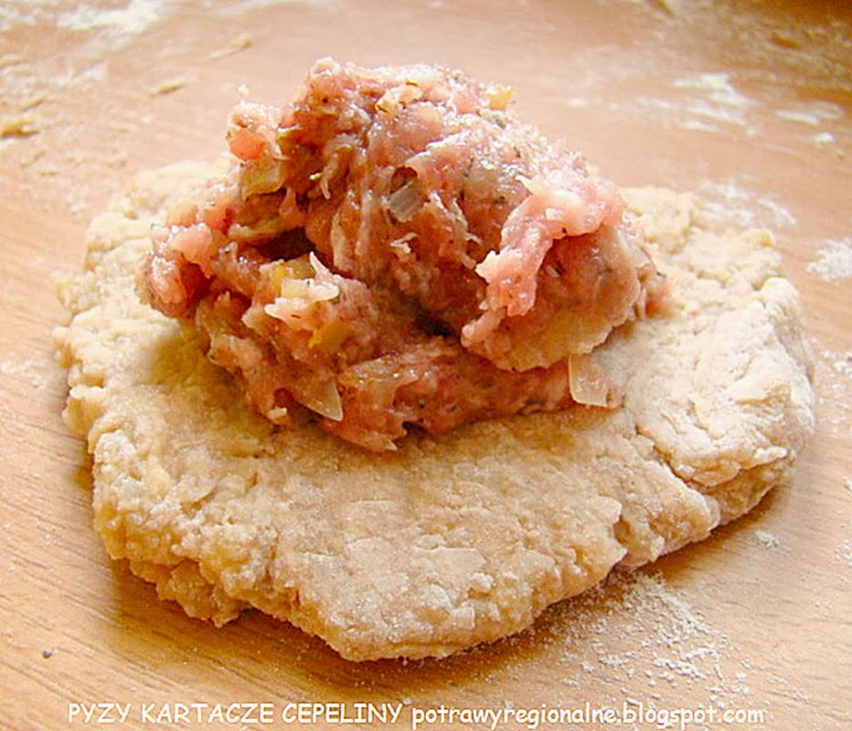 PotrawyRegionalne: PYZY Z MIĘSEM CEPELINY KARTACZE