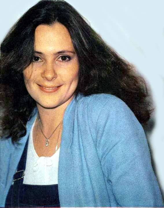 Astros em Revista: ELIZABETH SAVALLA A SAGA DE UMA LUTADORA