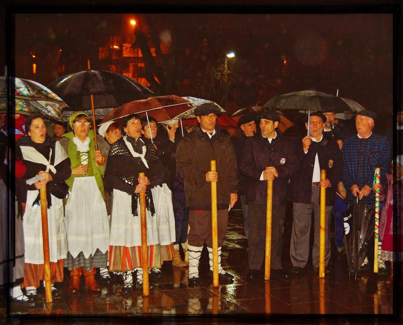 AGATE DEUNA-SANTA AGUEDA ~ DANTZ-ANGO