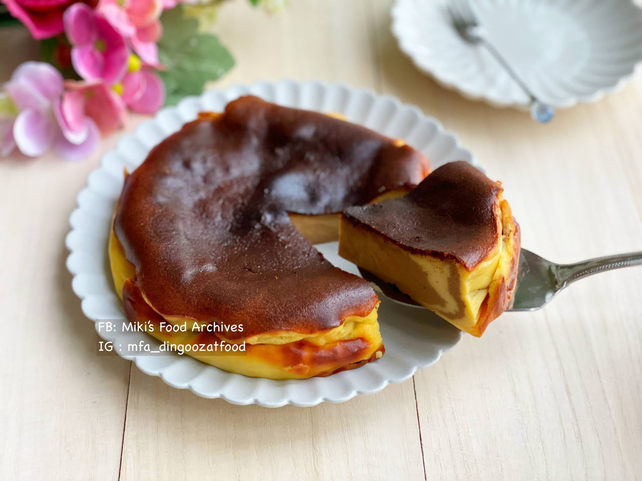 Miki's Food Archives : Coffee Basque Burnt Cheesecake 咖啡口味巴斯克芝士蛋糕